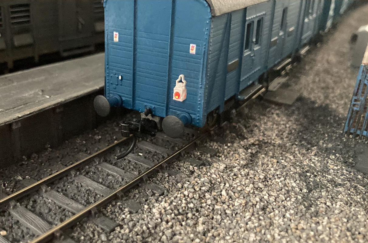 BR Head and Tail Lamps - hollow-bodied - OO / 4mm scale - 12A Models ...
